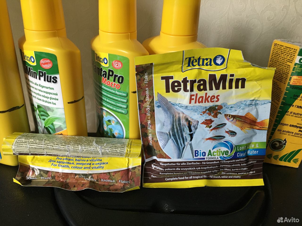 Набором корм для аквариумных рыбок tetra min flaxe