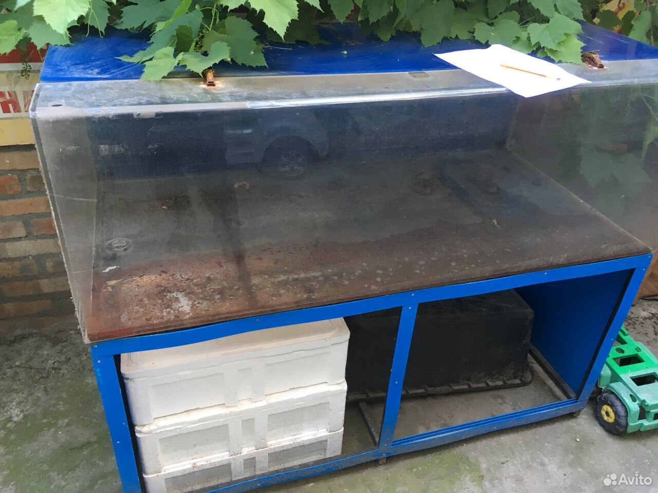 Аквариум бытовой