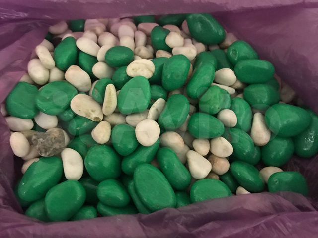 Камни для аквариума меняю на водоросли в аквариу